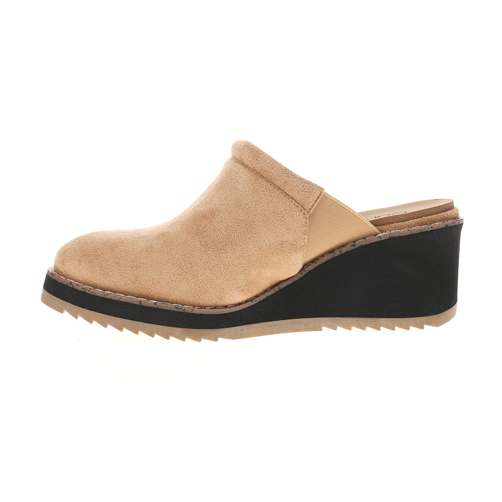 Shop Brown Womens Skedaddle Slip On Mule Clogs – Shoebacca