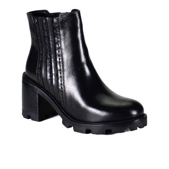Shop Black Womens Diba True Spice Berry Lug Round Toe Zippered Booties ...