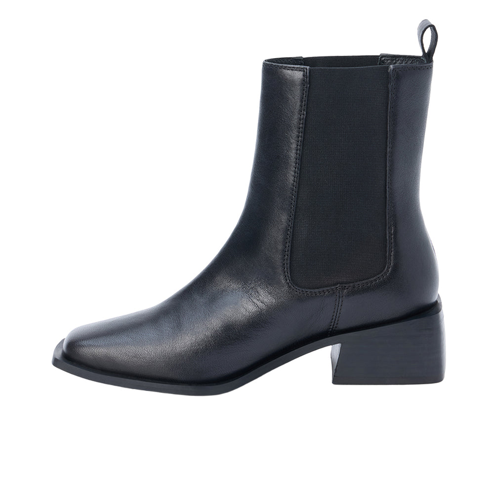 Shop Black Womens Effie Square Toe Chelsea Boots – Shoebacca